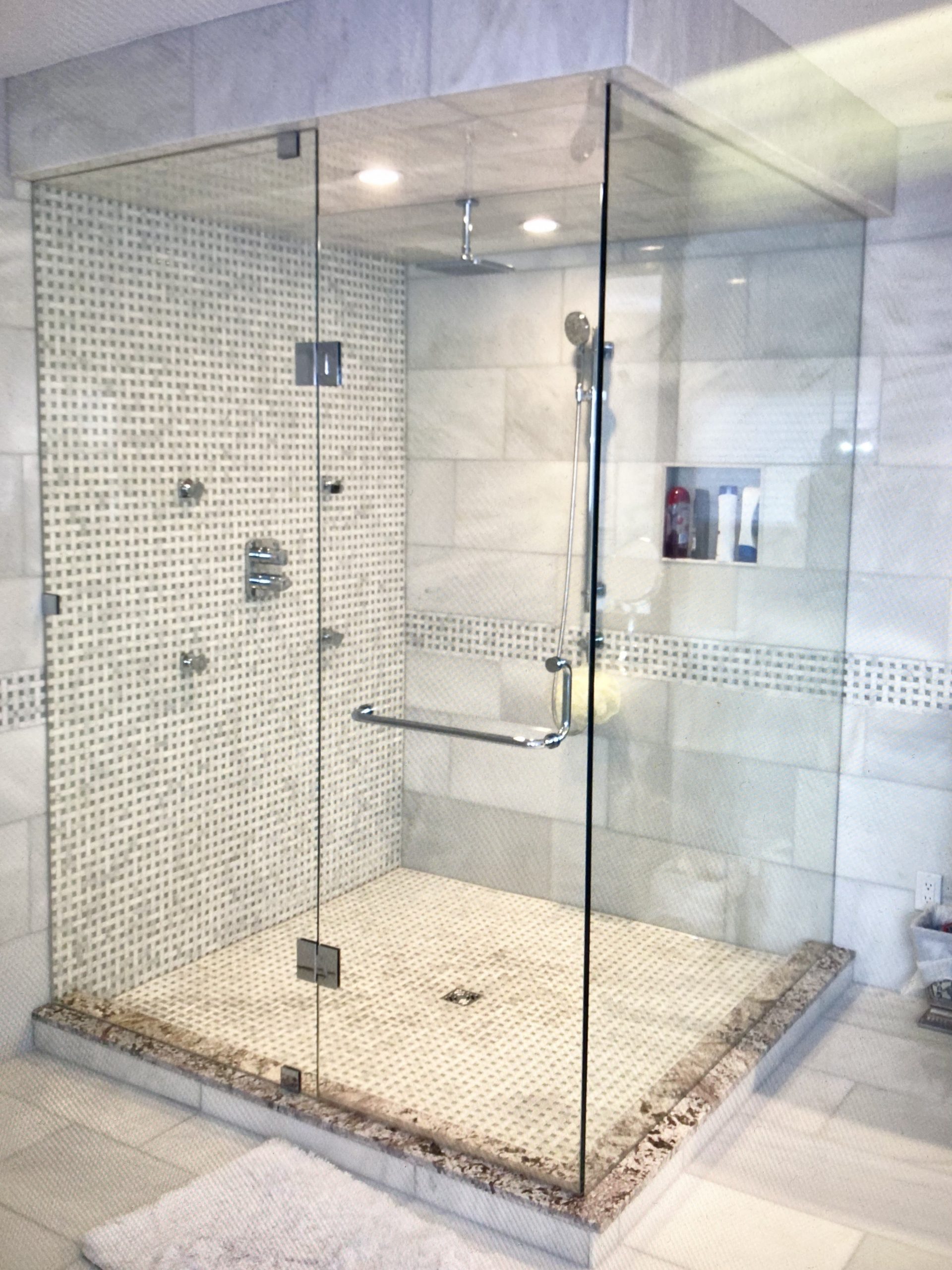 Custom Corner Shower Glass Enclosures | Shower Lagoon