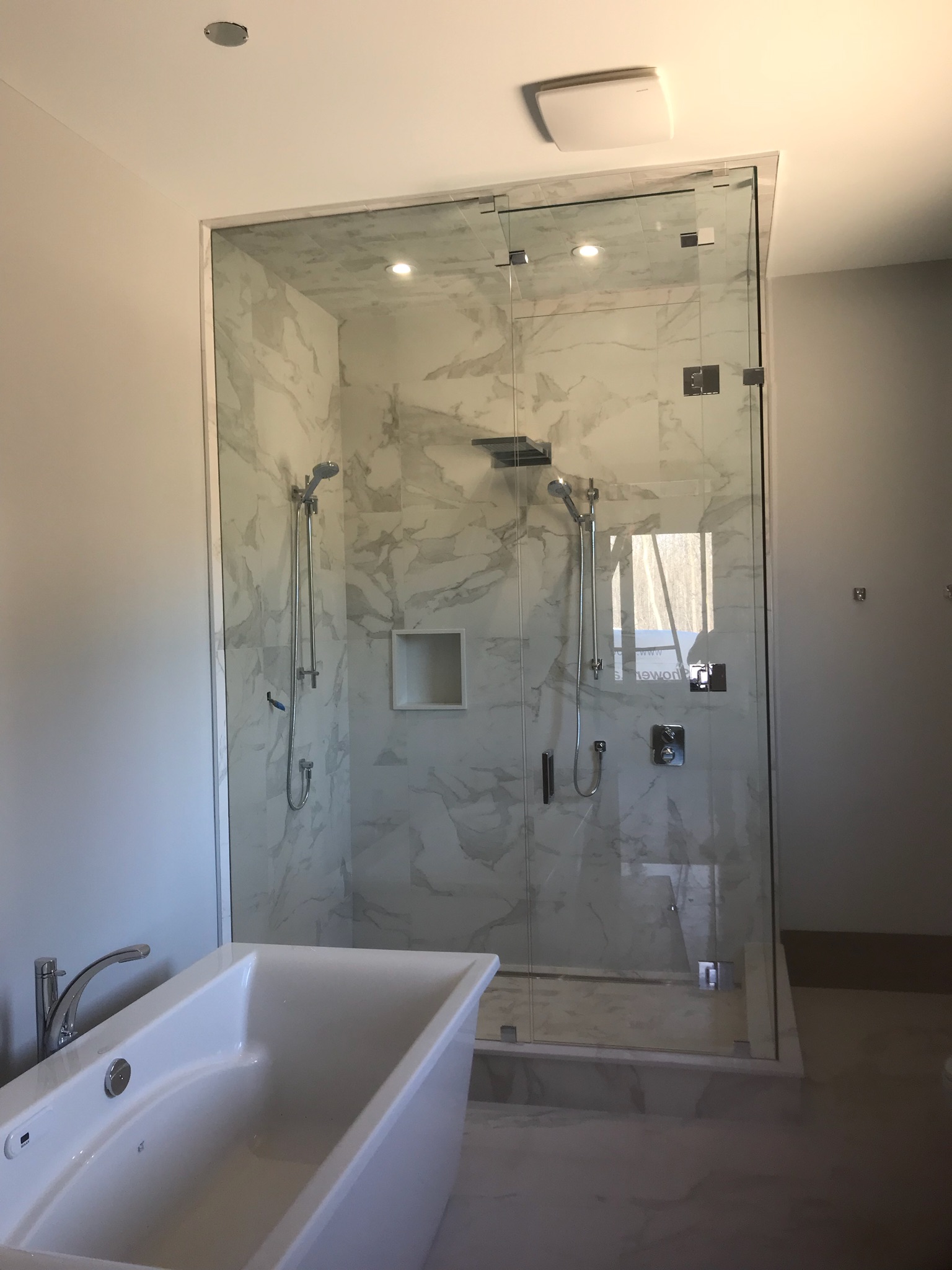 Corner Shower Glass Enclosures | Toronto | Shower Lagoon
