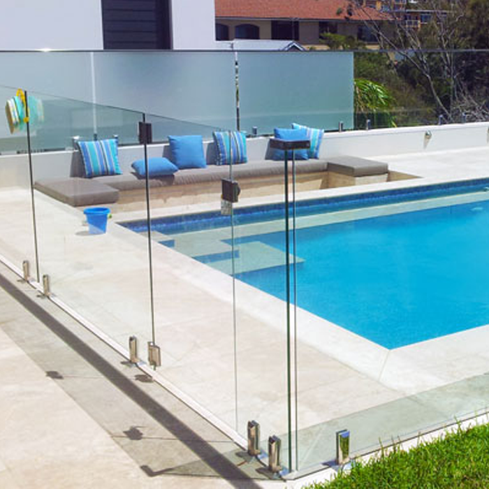 Glass Railings & Fencing for Swimming Pools in Toronto | Shower Lagoon